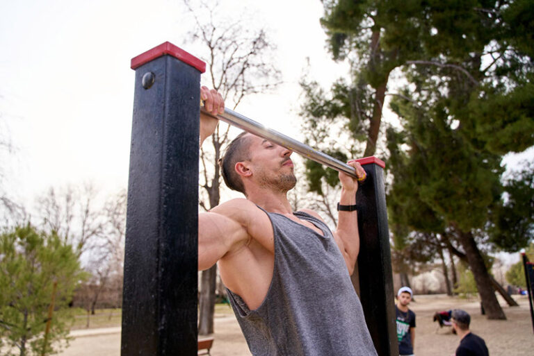 Types Of Pull-Ups And Chin-Ups (20 Variations)
